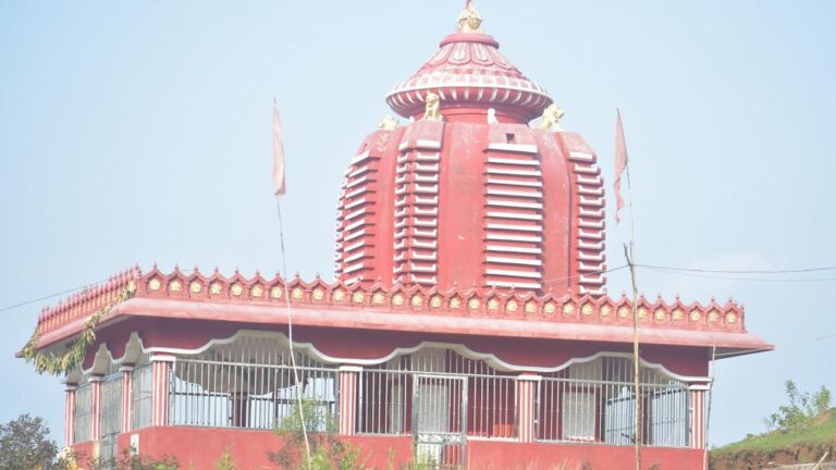 Bariapathara Waterfall, Baria Pathara, Ganjam, Odisha - Orissa Tours
