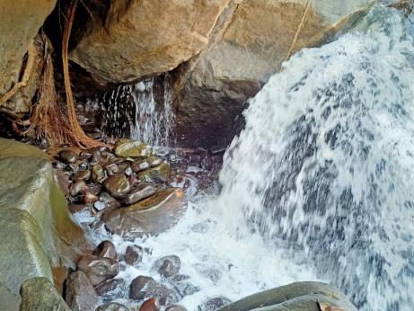 Patahara Waterfall (ପୃଥ୍ୱୀ ଜଳପ୍ରପାତ) & Picnic Spot, Keonjhar, Odisha ...